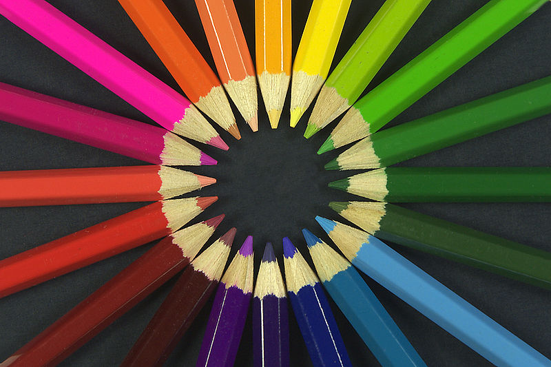 Bianco, nero, rosso e... I nomi dei colori in ordine di apparizione ...